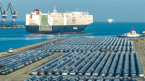 Les voitures électriques chinoises encombrent les ports européens