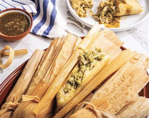 Tamales De Pollo En Salsa Verde Chicken Tamales In Green Sauce