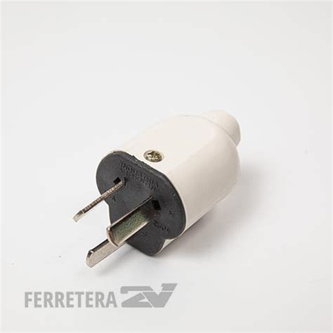 Ficha Macho 3 Patas Ferretera 2V