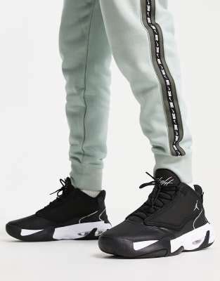 Jordan Max Aura 4 Trainers In Black Silver ASOS