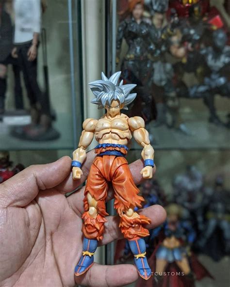 SHF Mastered Ultra Instinct Goku By AVTCUSTOMS Super Saiyan God