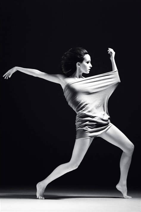 Curso de desnudo artístico con Joana que será nuestra modelo