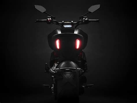 Galeria De Fotos Ducati Diavel S Como Domar A Fera De Cv