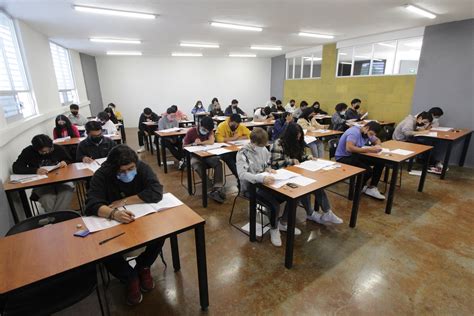 Boletín Continúa aplicación de examen de ingreso en la UAEH