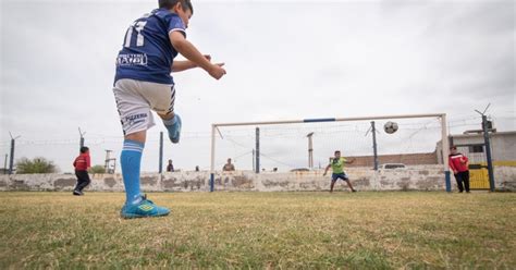 Beneficio gratis para AUH cómo inscribirse hoy en Anses BAE Negocios