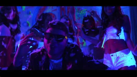 J Balvin Ft Farruko Am Official Video Youtube