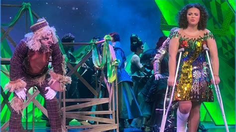 Lucerito Mijares Se Accidenta Justo Antes De Su Debut En El Mago