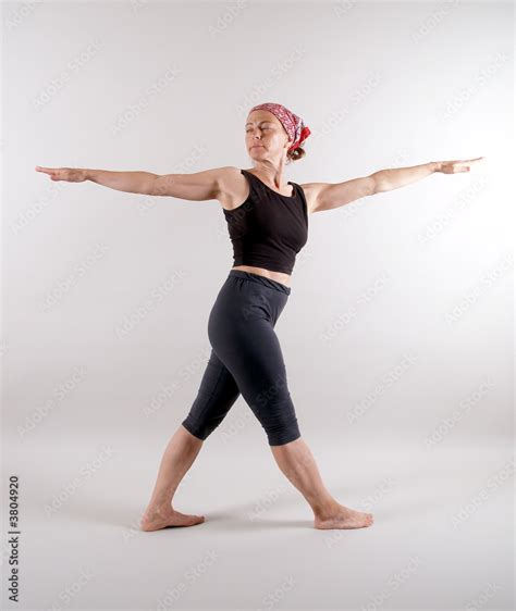 Gymnastik Im Stehen Stock Foto Adobe Stock