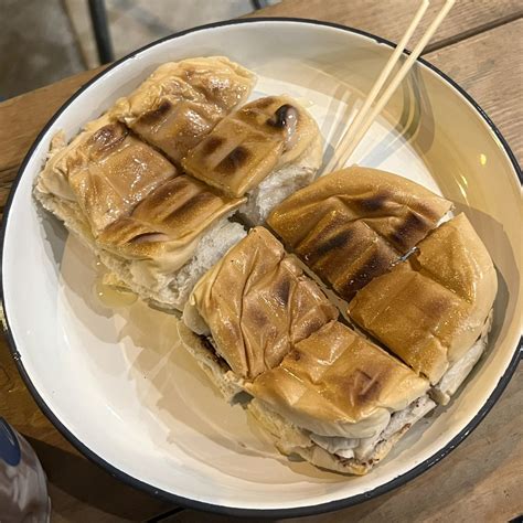 Janeat on Twitter รานขนมปงทเพงเปดกลางปทแลว ผานตลอด