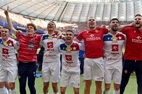 Z kim Wisła Kraków zagra w eliminacjach Ligi Europy Znani potencjalni
