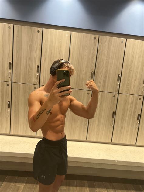 TW Pornstars Hayden Brier Twitter Whats Up Queer 7 47 PM 27