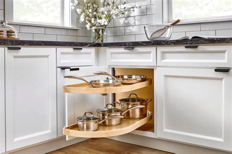 The Girasolo Wood Blind Corner Optimizer Rev A Shelf