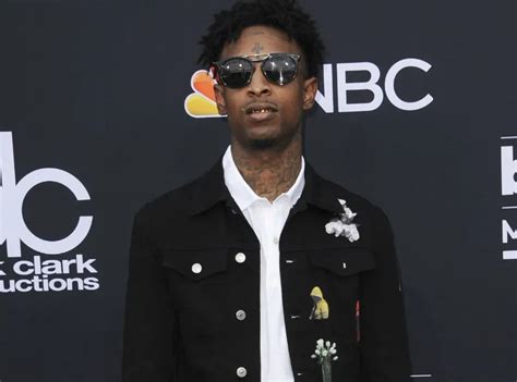 Le rappeur 21 Savage arrêté et placé en garde à vue à cause d un visa