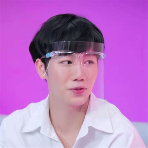 ᴇɢɢʏin on Twitter RT pugxnn วาเลนไทนปนดอกไมซกชอกไมได สต
