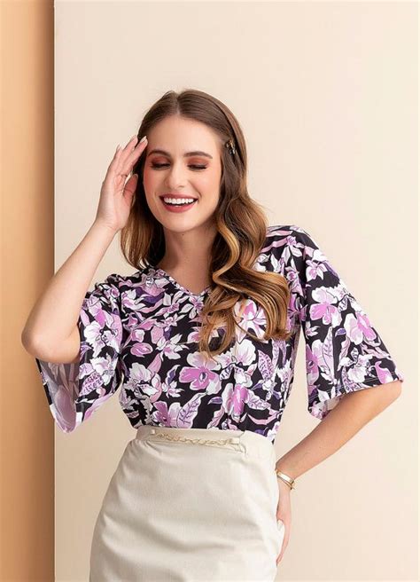 Blusa Floral Roxo Manga Ampla Moda Evangélica Rosalie