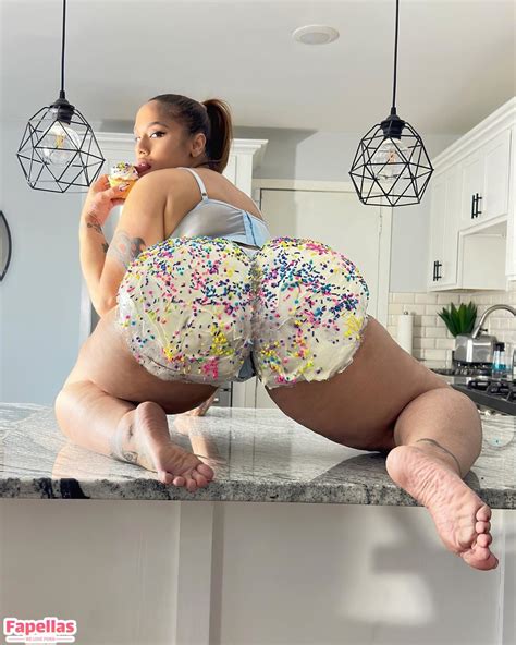 Scarlett Cakez Aka Scarlett Fever Aka Scarlett4real Aka Scarlettcakez