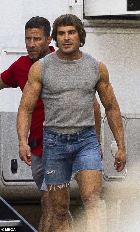 Zac Efron Showcases His Wrestler Transformation On The Iron Claw Set As