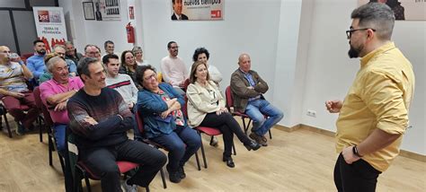 La comunicación política y las redes sociales centran la charla