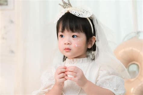 Trương Mỹ Nhân hé lộ bộ ảnh cực đáng yêu của con gái cưng trong dịp