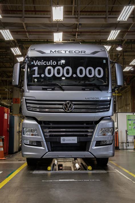 DIECIOCHO RUEDAS HISTÓRICO VW CAMIONES OMNIBUS ALCANZA UN MIILLÓN