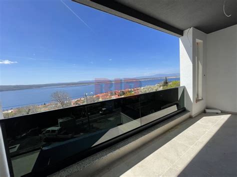 CRIKVENICA DRAMALJ ATRAKTIVNA VILLA SA BAZENOM PANORAMSKI POGLED Prodaja