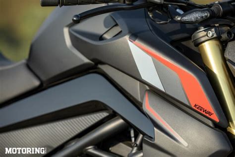 Keeway K300 N Review Naked Luxuries Motoring World