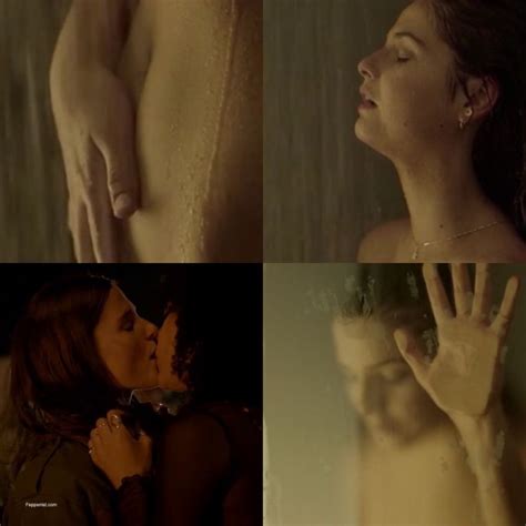 Stefanie Scott Nude And Sexy Collection Fappenist