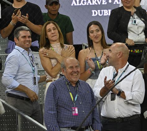 La Familia De Carlos Alcaraz Feliz Tras Su Victoria En Madrid