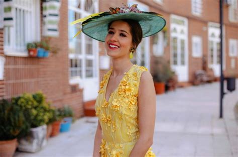 Consejos para el look perfecto de mamá de comunión o bautizo Invitada