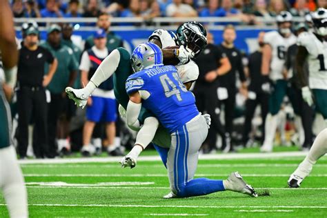 Detroit Lions LB Malcolm Rodriguez Makes List Of Top 10 Rookie Debuts