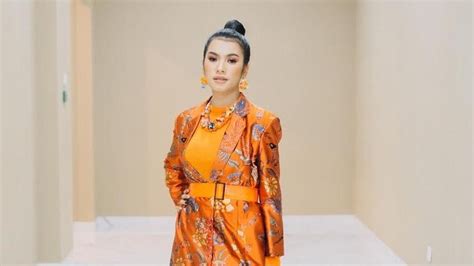 Biodata Vionita Sihombing Lengkap Umur Dan Agamanya Penyanyi Cantik