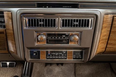 1985 Cadillac Fleetwood Volo Museum