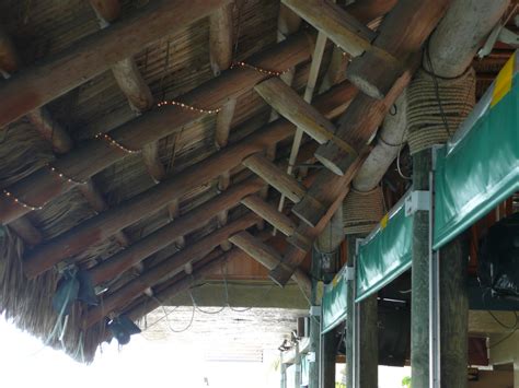 Seminole Tiki Huts We Are The Leading Tiki Hut Builder With Over 25