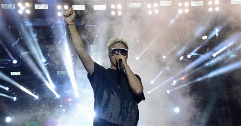 Jota Quest Faz Homenagem Rita Lee Em Grava O De Seu Dvd De Anos