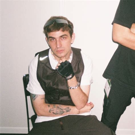 D Xv8uX UvnfNkb8ZYoTf XsTsu00pP NilWQtH 1B