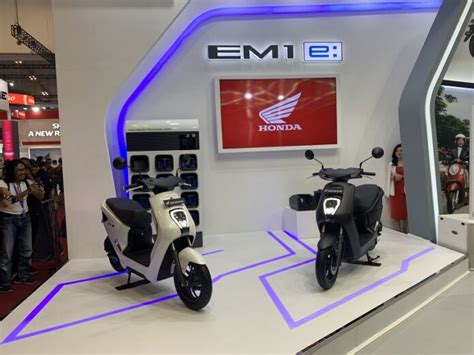 Ahm Rilis Sepeda Motor Listrik Honda Em E Di Giias Nmaa