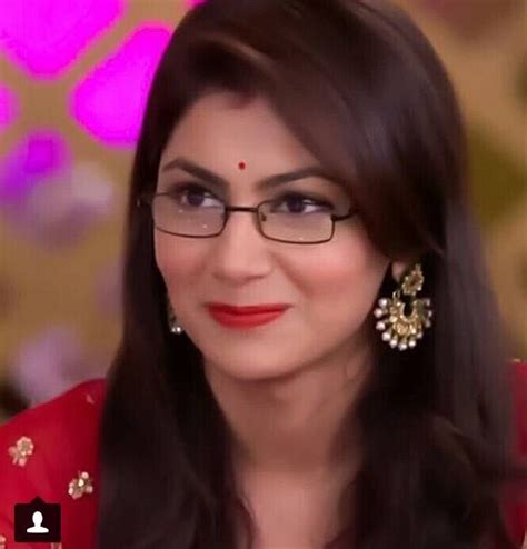Pin By Roshni Sharma On Sriti Jha Pragya Sriti Jha Kumkum Bhagya