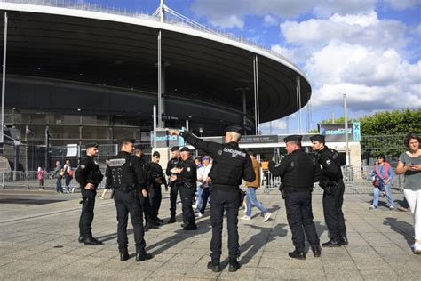 J 100 L immense défi de la sécurité à 100 jours des JO de Paris