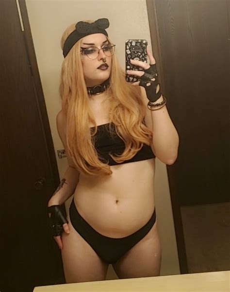 Demonia~♡ 🏳️‍⚧️ 666 Of On Twitter Anyone Want A Vampire Gf 🖤