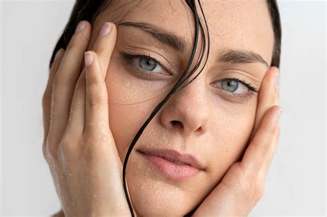 Corrección de ojeras con ácido hialurónico Lemont Clinic