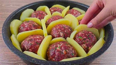 Recette simple avec des pommes de terre et de la viande hachée un plat