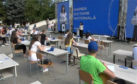 Mare Dictare Na Ional De Ziua Limbii Rom Ne Maia Sandu