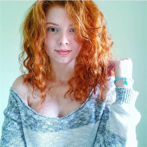 Pin By Pissed Penguin On 0 Redheads Beautiful Red Hair Red Haired Beauty Redheads