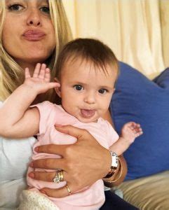 Daphne Oz Cookbook Instagram Age Wedding Ring Height ABTC