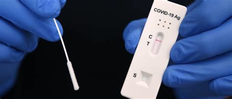 Omikron Positiv Oder Negativ Im Zweifel Alle Sieben Stunden Auf Das