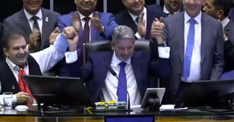 375 votos a favor Câmara aprova PEC da reforma tributária