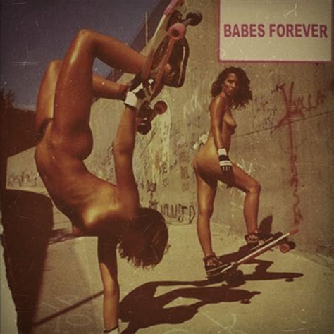 Skateboard Naked TubeZZZ Porn Photos