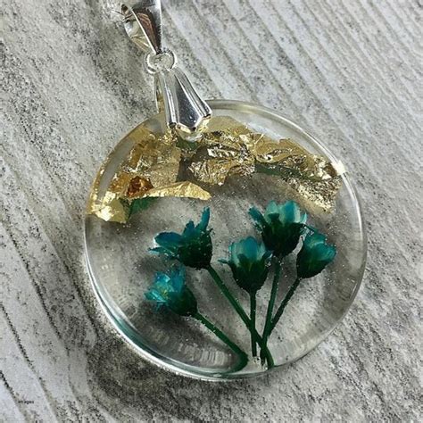 Bijoux en résine à fabriquer soi même tutoriel et 70 idées de modèles