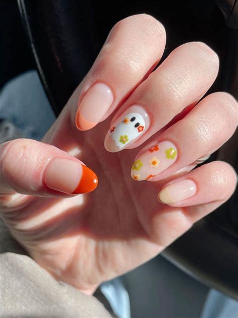 Enchanting Halloween Nail Art Ideas Orange Tip Flowery Ghost I Take