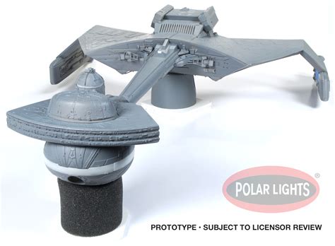 2 Foot Polar Lights Ktinga Klingon Battlecrusier Model Kit Coming